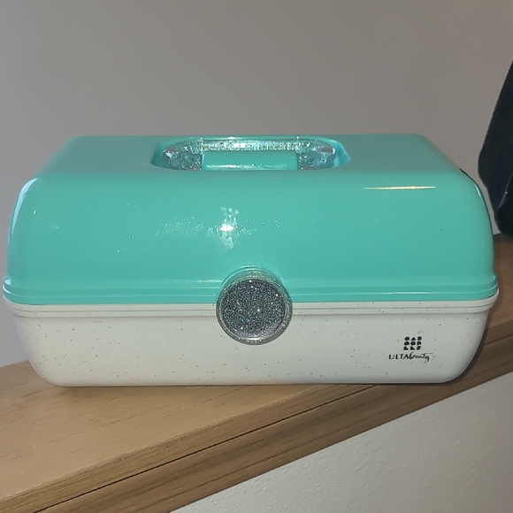 Ulta Beauty | Storage & Organization | Ulta Beauty Caboodles Aqua And ...